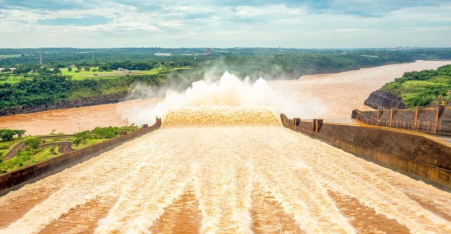 From Puerto Iguazu: Itaipu Dam Tour with Entrance Ticket - Transport and Group Size
