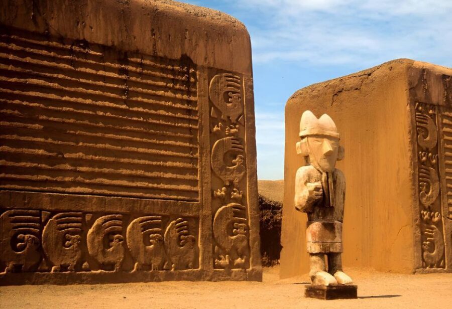 Full day Huacas of Moche, Chan Chan and Beach Huanchaco - Visiting Chan Chan: The Largest Mud-Brick Citadel
