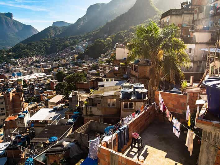 Guided Excursion: Explore the Secrets of Rocinha - Analyzing the Value