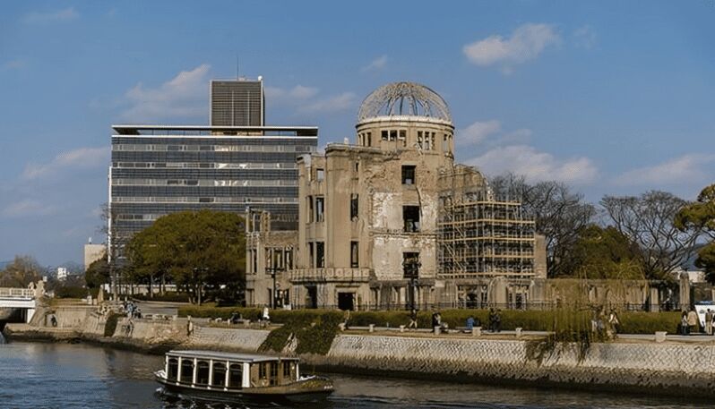 La Paz : Highlights Walking Tour With A Guide - Why the Tour Offers Great Value