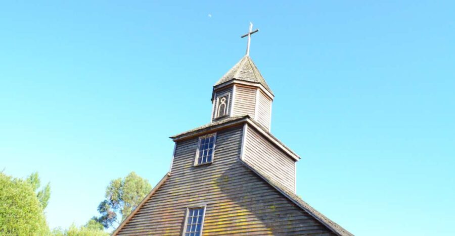 Lemuy Island: Churches and trees in Chiloé. - Why This Tour Works