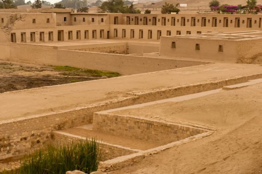 Lima: Pachacamac Ruins & Barranco Half-Day Guided Tour - How the Experience Feels