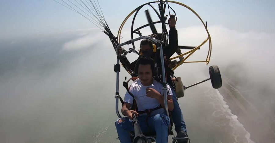 Lima: Paragliding Flight Over Costa Verde Districts - The Value of this Paragliding Tour