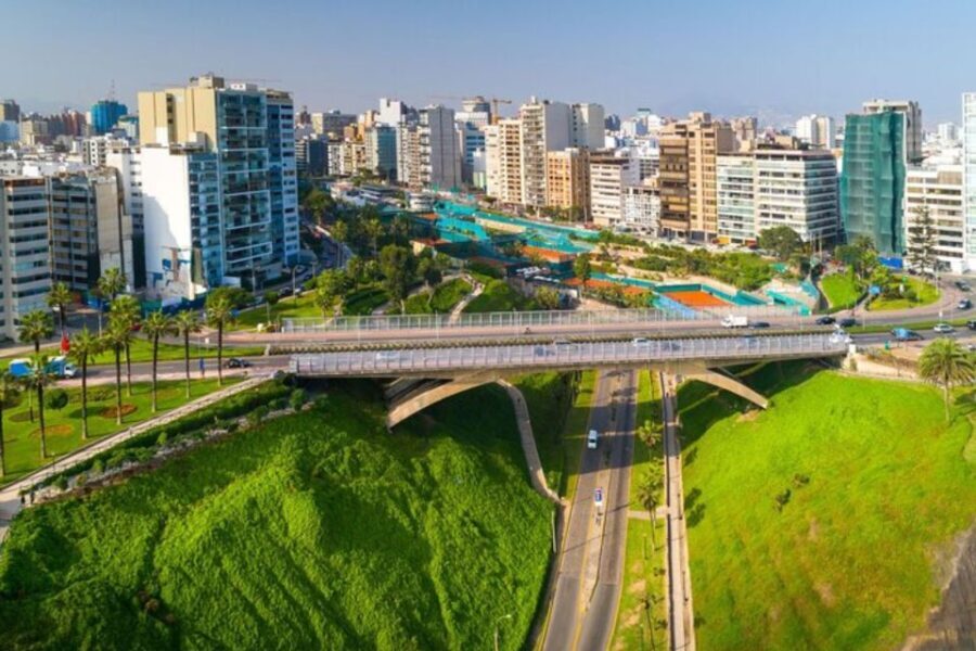 Lima: Private Custom Walking Tour With A Local Guide - A Deep Dive into the Experience