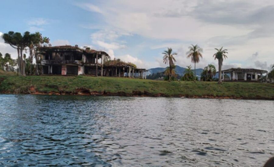 Luxury boat ride - Guatapé - What Makes This Tour Stand Out?