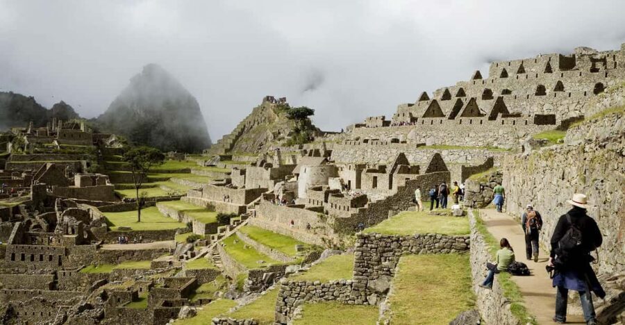 Machu Picchu Tour 1 Day| Voyager and Expedition Train| Cusco - What Makes This Tour Stand Out?