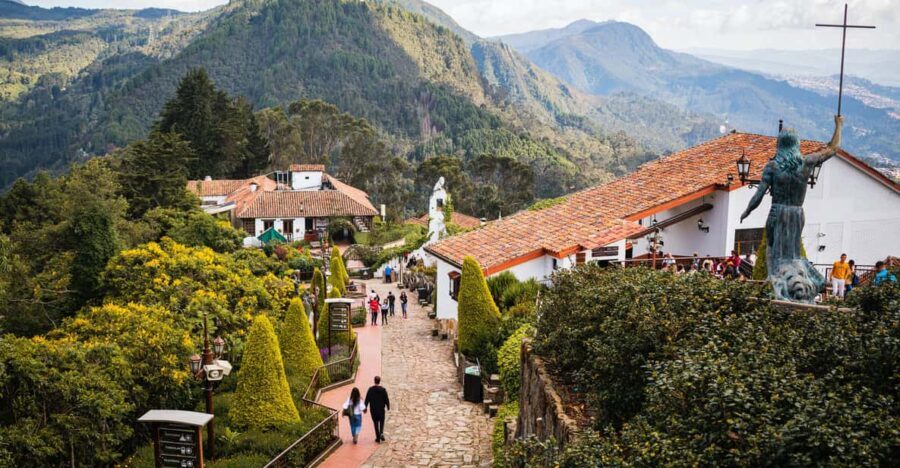 Medellin : Discover best plans recommended by local people - A Practical Guide to the Medellin Digital Experience