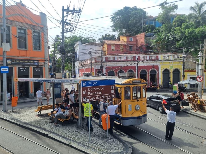One day Rio's Bests: Favelas, Christ, SugarLoaf, Selarón... - What Makes This Tour Stand Out?