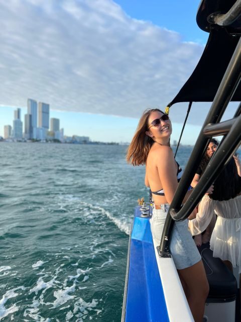 Private sunset: Open Bar Boat Party with Music and Games - Detailed Breakdown of the Tour