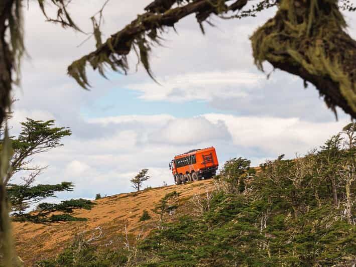 Puerto Natales: Cerro Dorotea 8x8 Tour with Panoramic Views - The Ride and Group Experience