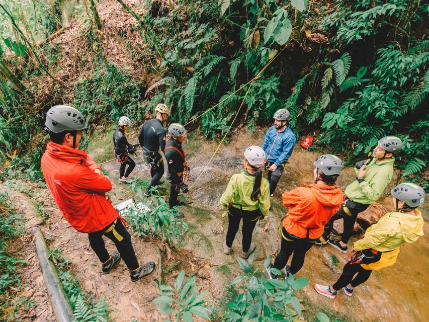 Rappel tour from Medellin. Transport by car or motorcycle - The Rappelling Experience