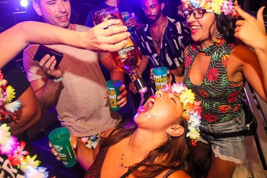 Rio de Janeiro: Unforgettable Boat Party Experience - What to Expect on the Rio Boat Party