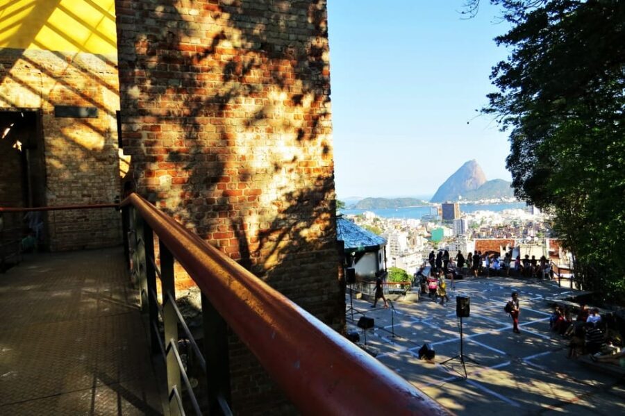 Santa Teresa Culture & Art Walking Tour - Arriving at Largo dos Guimarães