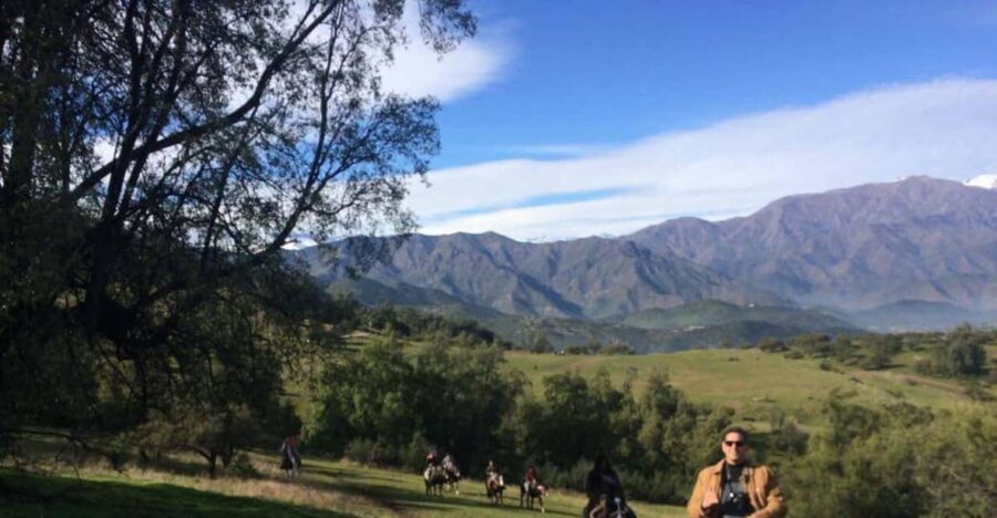 Santiago: Private Andes Foothills Horseback Riding. Half day - The Itinerary in Detail