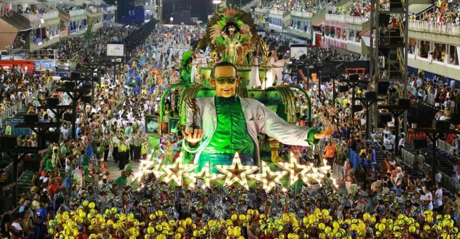 São Paulo Carnival Seating with Food, Drinks, & Transfer - The Experience from the Traveler Perspective