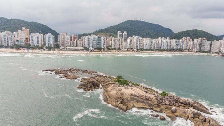 São Paulo: Santos and Guaruja Day Trip with Pickup and Beach - A Detailed Look at the Itinerary
