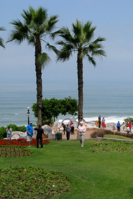 Tour of the parks of Lima + Magical Water Circuit - The Parks of Lima: A Closer Look