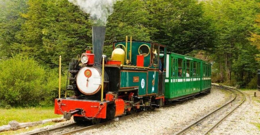 Ushuaia: End of the World Train Ride & Tierra del Fuego Park - Exploring Tierra del Fuego National Park