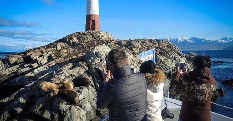 Ushuaia: Yacht navigation in Beagle Channel and Lighthouse - An In-Depth Look at the Ushuaia Yacht Tour