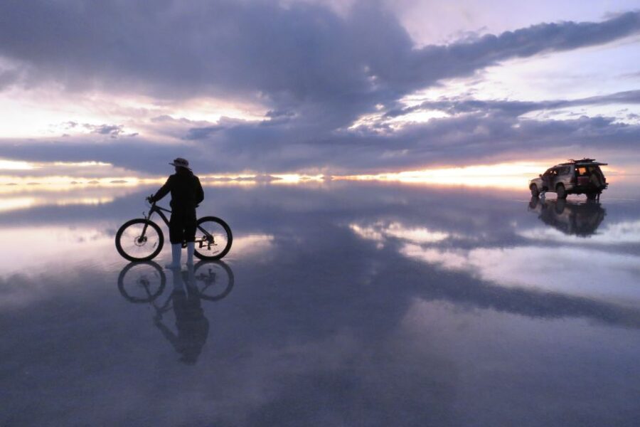 Uyuni: Guided Bicycle Tour of Uyuni Salt Flat with Lunch - Authentic Experiences and Traveler Insights