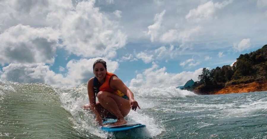 Wakeboard en Guatapé - What Makes This Tour Stand Out?