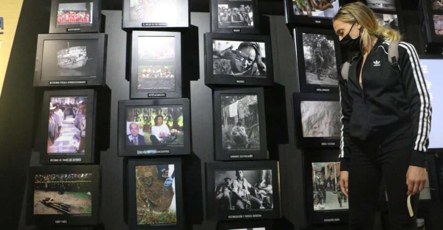 We don't talk about Pablo Tour - What You Can Expect