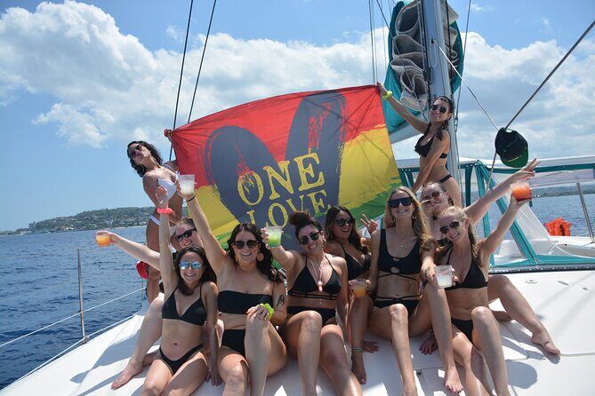 2.5hr Private Catamaran Cruise with Snorkeling, Bar, Food - Who Will Love This Cruise