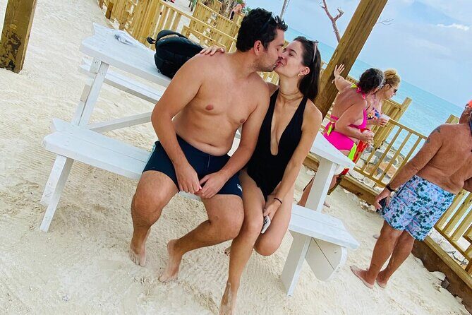 3 Island Beach Experience with Snorkel Turtle Encounters and Pig - Who Would Love This Tour?