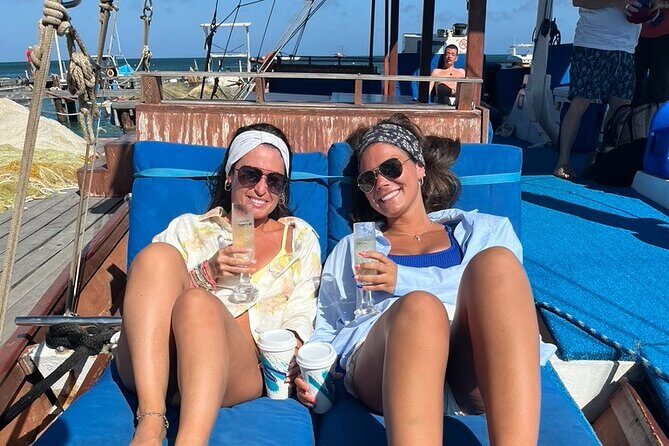 Adults Only Catalina Bay Small Group Snorkel & Sunset Sail - The Value of the Tour: How It Stacks Up