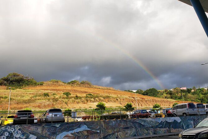 Airport TransferArgyle International to or from hotels villa area - Scenic and Informative Transportation