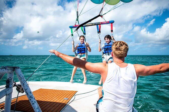 Aruba Parasailing Experience from Noord - The Experience’s Value and Why Travelers Love It