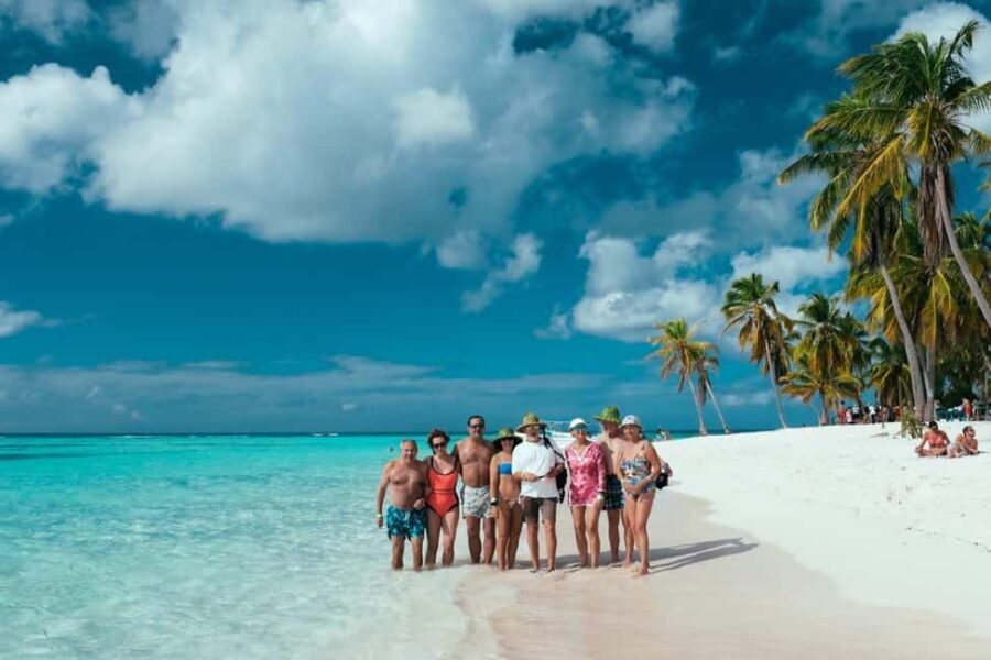 Bavaro: Saona Island Speedboat Tour with Open Bar - The Itinerary Breakdown