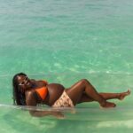 Beach Day and Clear Kayak Photoshoot in Bahamas - Practical Considerations