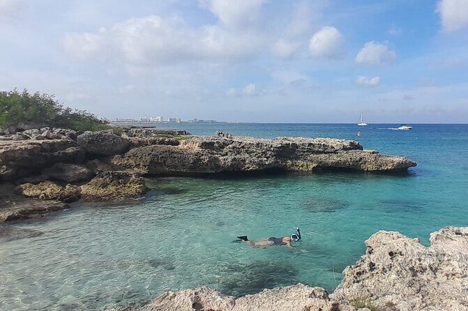 Beach hopping Private Jeep Tour with Champagne included - Who Will Love This Tour?