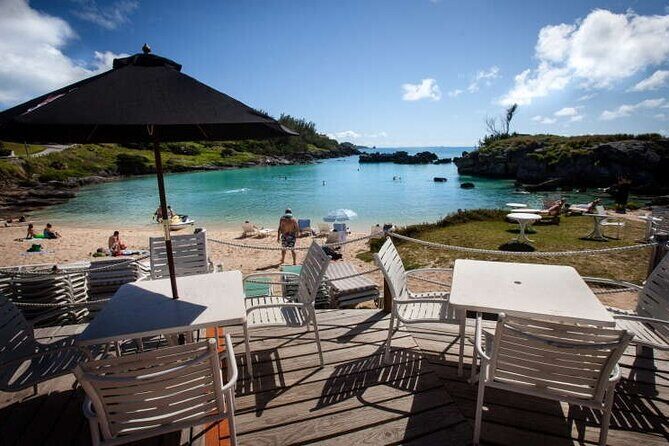 Bermuda Beach Escape and Shopping Experience - The Experience from the Travelers’ Perspective