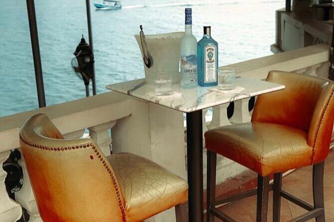 Blue Hole Mineral Swim, Negril Ricks Cafe, & Herb Farm Combo Tour - Authenticity and Cultural Connection