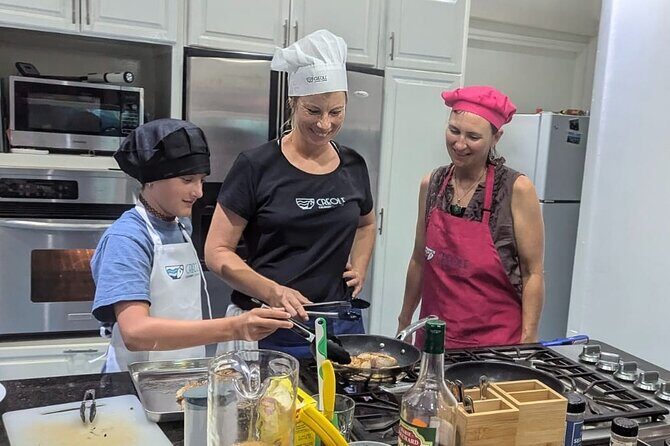 Caribbean Sip'n'Cook Cooking Class in Sint Maarten - Creating a Fun and Educational Atmosphere