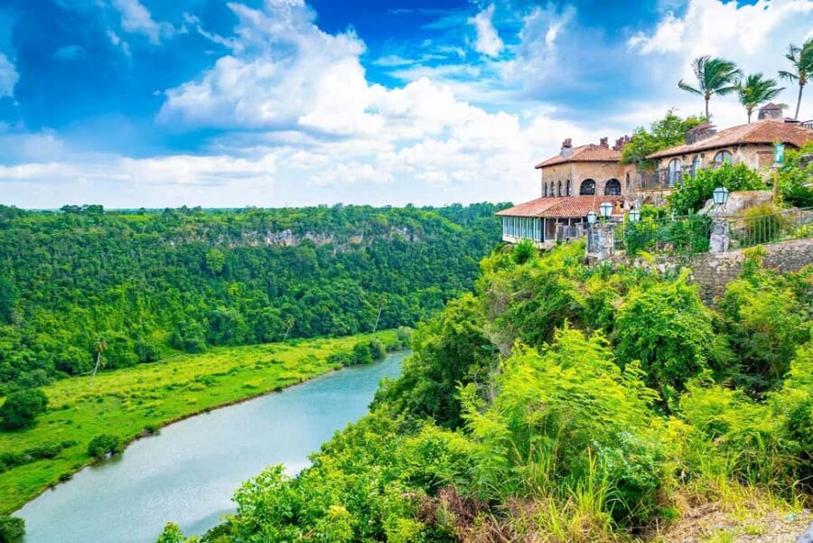 Catalina Island & Altos de Chavón Full-Day Tour - Exploring Altos de Chavón