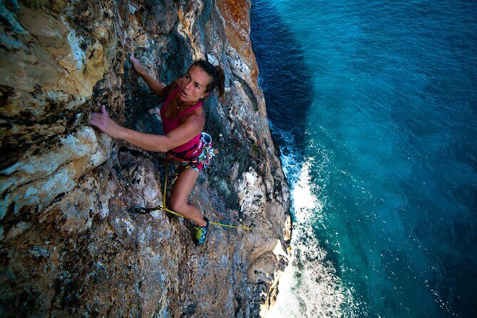 CaymanVisitor Hide & Seek GeoTour Self-Drive Tour - The Itinerary Breakdown