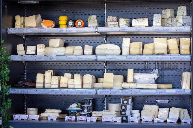 Cheese and Wine Tasting Platter in Saint Martin - Authentic, Gourmet, and Digital