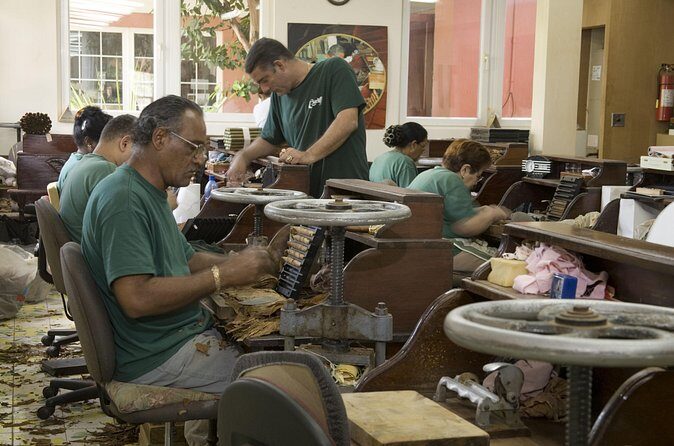 Cigar Demo and Rum Tasting at Graycliff Cigar Company - Practical Tips for Travelers