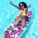 Clear Kayak Flower Girl Photoshoot in Turks and Caicos Islands - What the Reviews Say