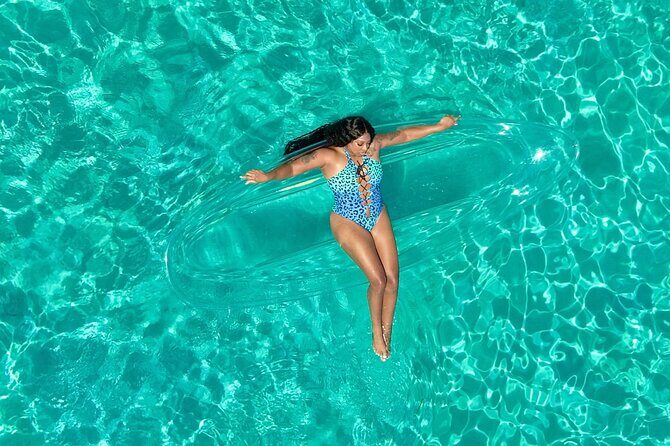 Clear Kayak Photoshoot in Nassau ,Bahamas. - FAQ