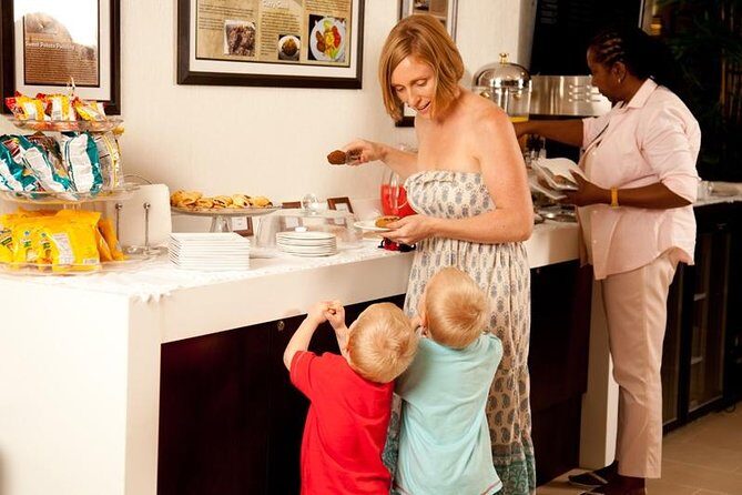 Club Mobay Fast Track Lounge with Private Airport Shuttle - The Lounge Experience