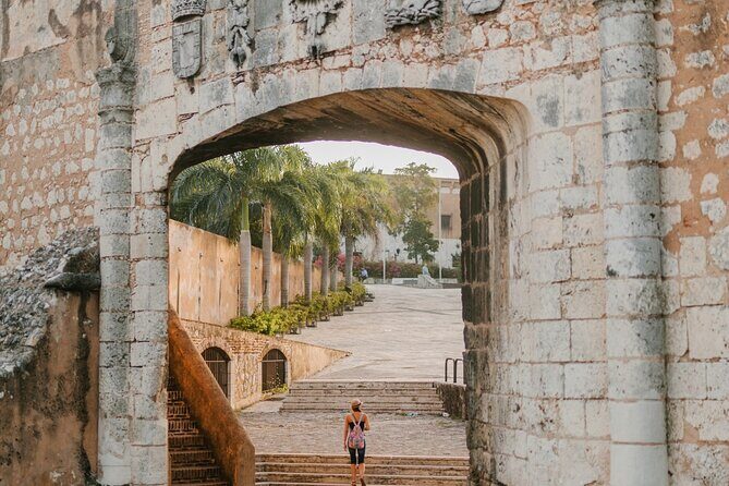 Colonial Zone Train 45 minutes of history and culture in Santo Domingo - Who Should Consider This Tour?