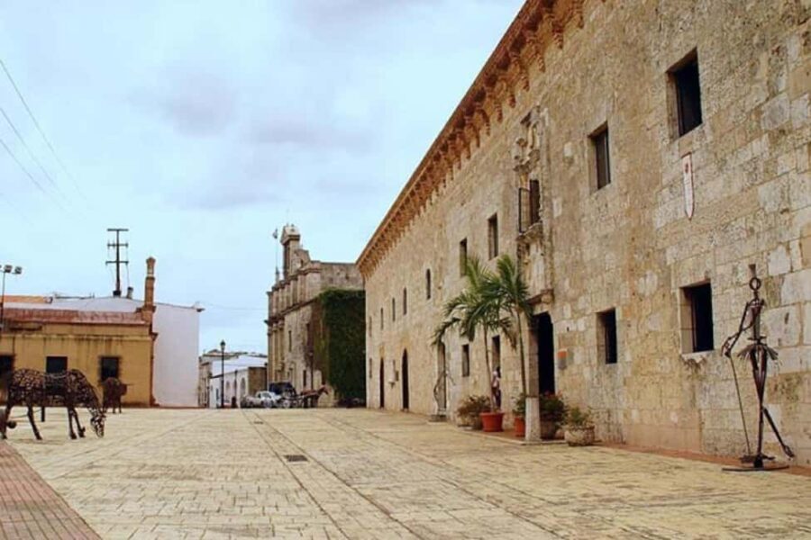 Discover Santo Domingo: Colonial History, Monuments & Lunch - The Highlights of the Itinerary