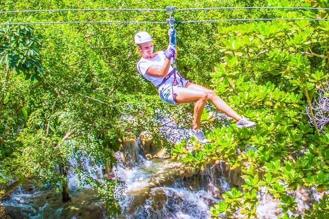 Dunn's River Falls and Park Tour with Zip Line from Montego Bay - What the Reviews Tell Us