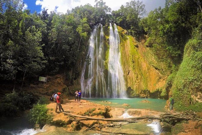 El Limón waterfalls Tour (horse riding & swimming) with lunch - Highlights and Unique Aspects