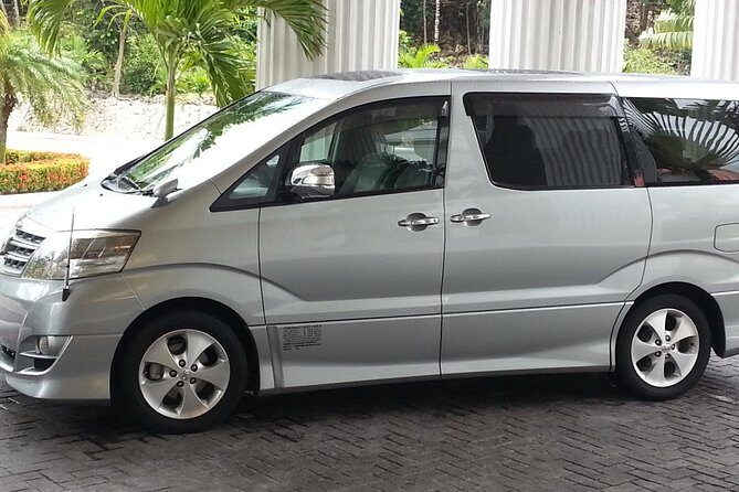 Falmouth Hotels Private Roundtrip Airport Transfer from Kingston Airport (KIN) - What to Expect at Each Step of the Journey