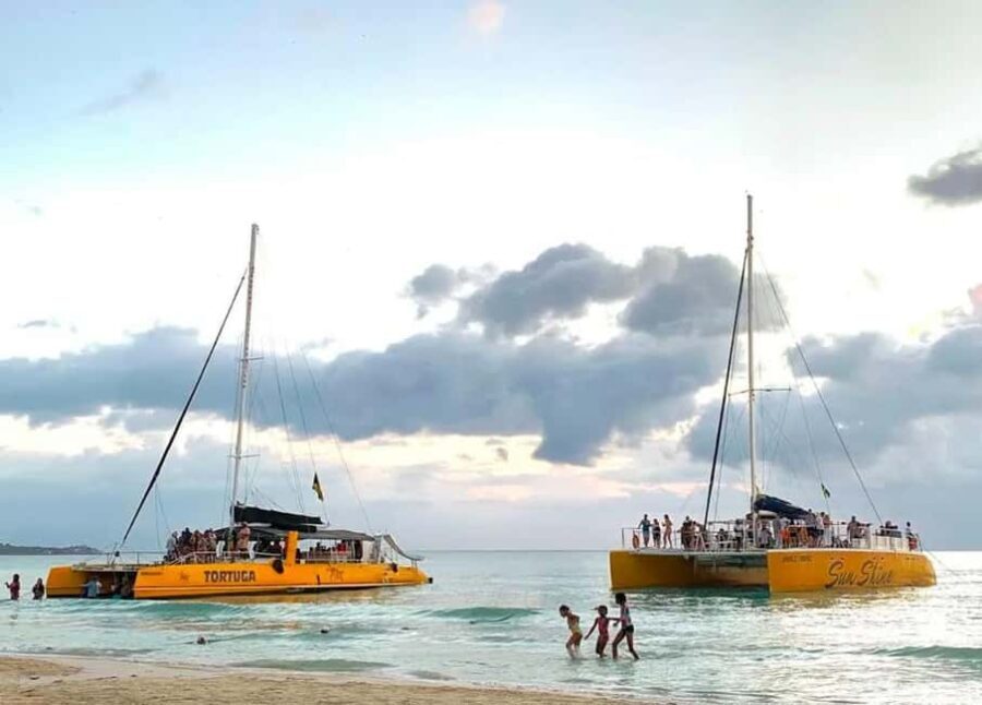 From Falmouth/Ocho Rios: Negril Beach and Catamaran Cruise - Balancing the Experience: Pros and Cons